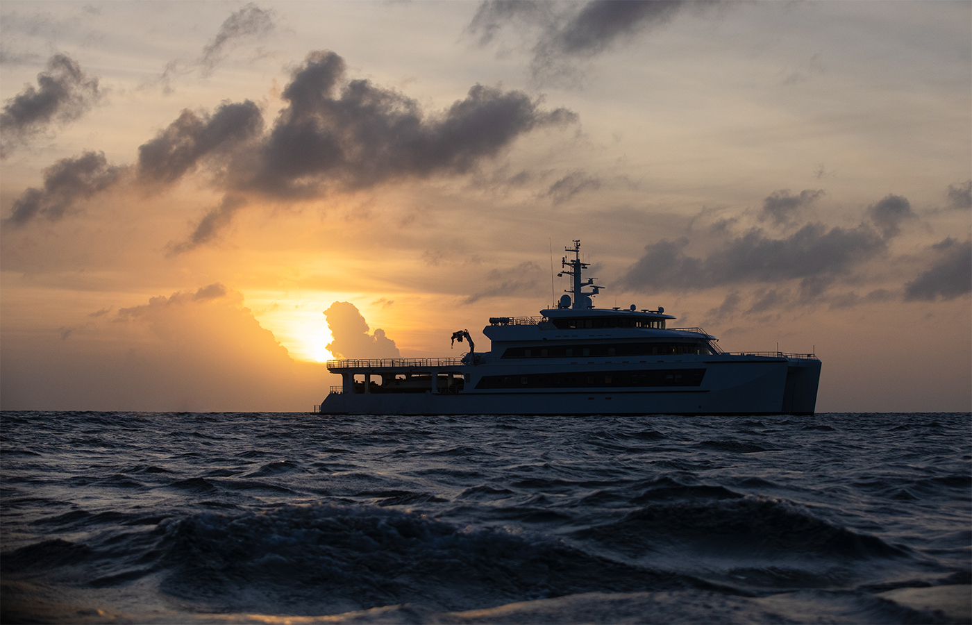 WAYFINDER Yacht Charter Details, Astilleros Armon | CHARTERWORLD Luxury ...