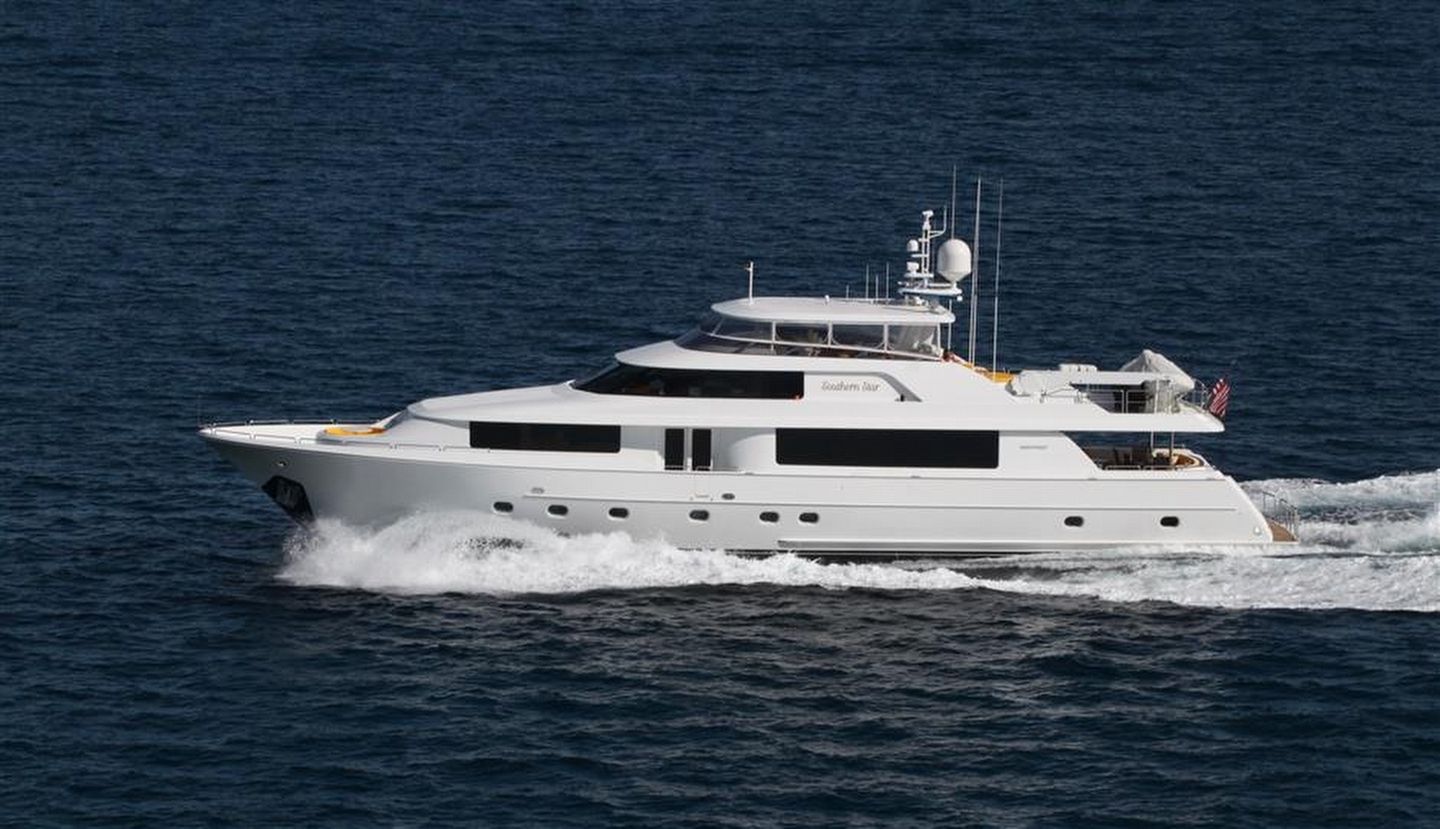 DREAM WEAVER Yacht Charter Details, Westport | CHARTERWORLD Luxury ...