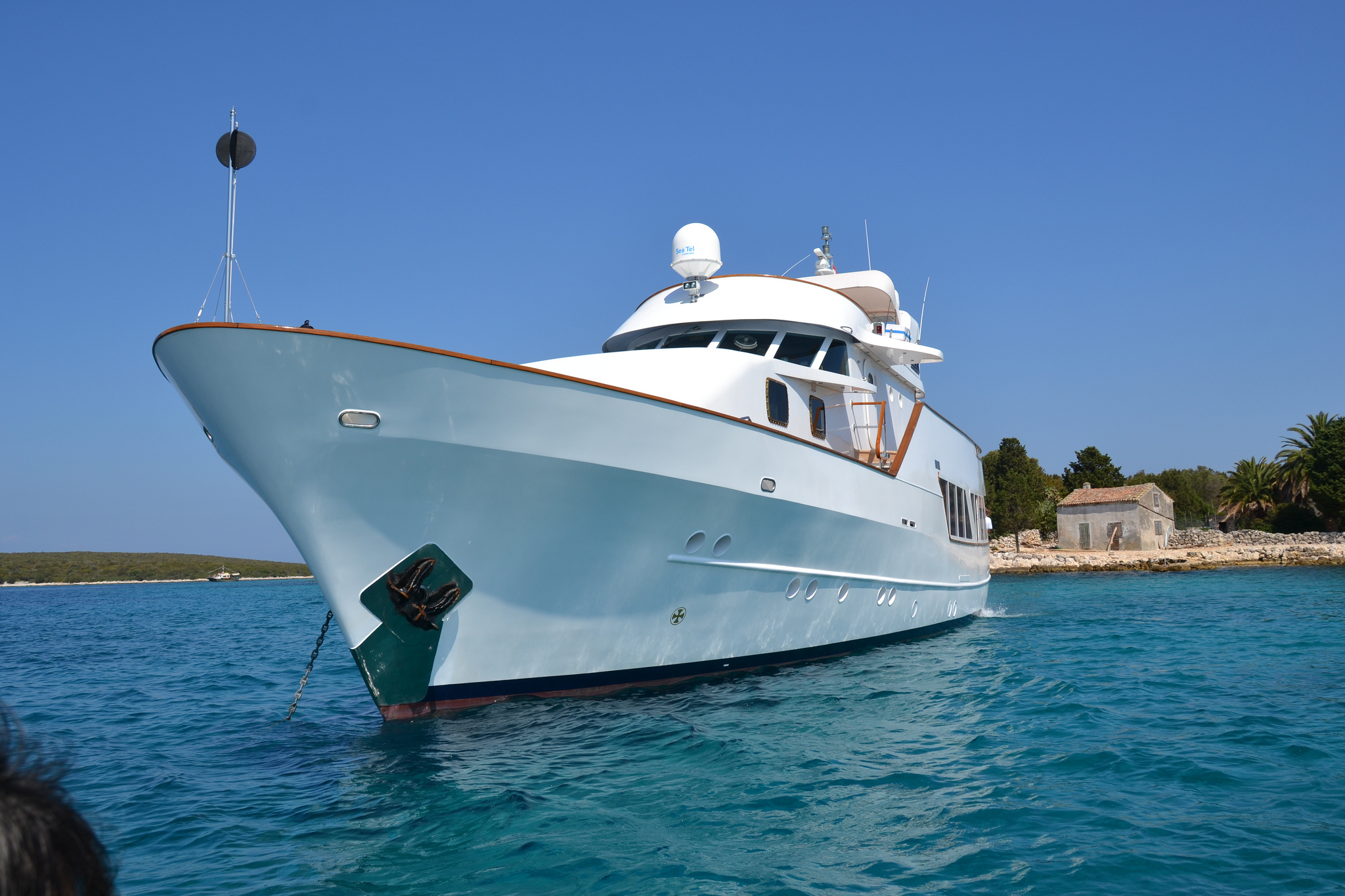 LADY MICHELLE Yacht Charter Details, Benetti | CHARTERWORLD Luxury ...