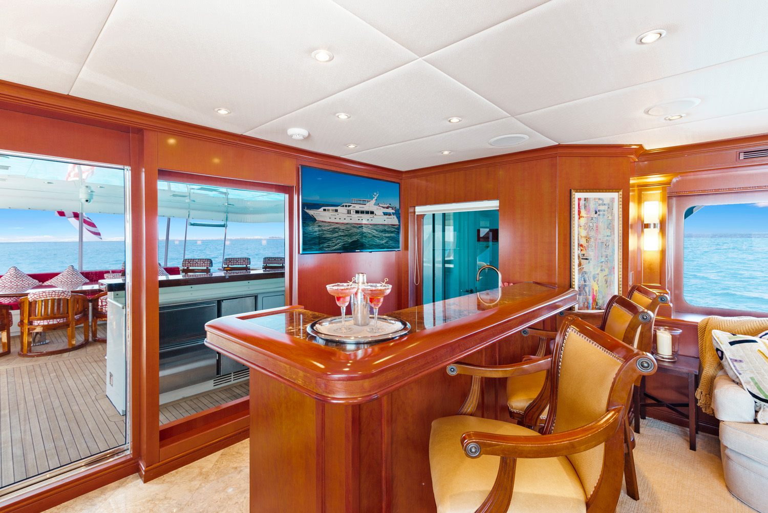 Yacht PURSUIT, Trinity Yachts | CHARTERWORLD Luxury Superyacht Charters
