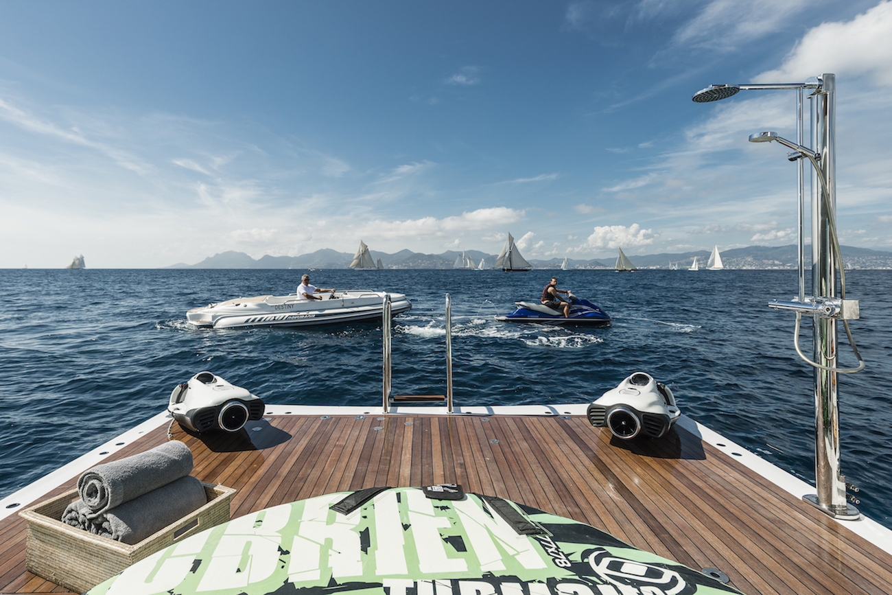 37M CUSTOM SUPERYACHT Yacht Charter Details, Heesen | CHARTERWORLD ...