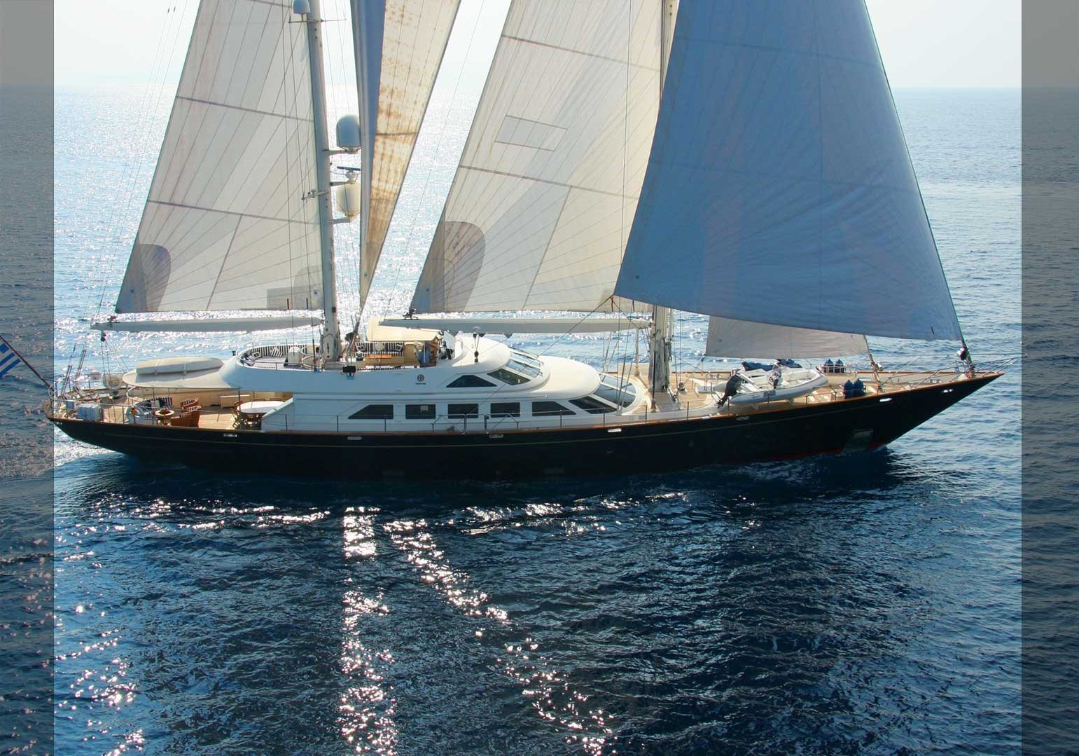 ELLEN Yacht Charter Details, Perini Navi | CHARTERWORLD Luxury Superyachts