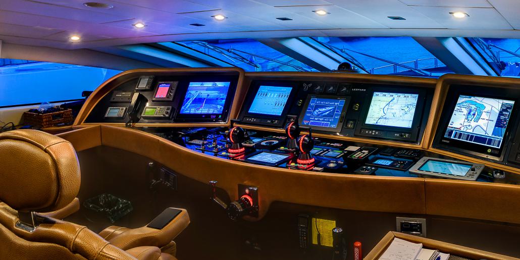 Station Image Gallery - Helm station - helm station – Luxury Yacht ...