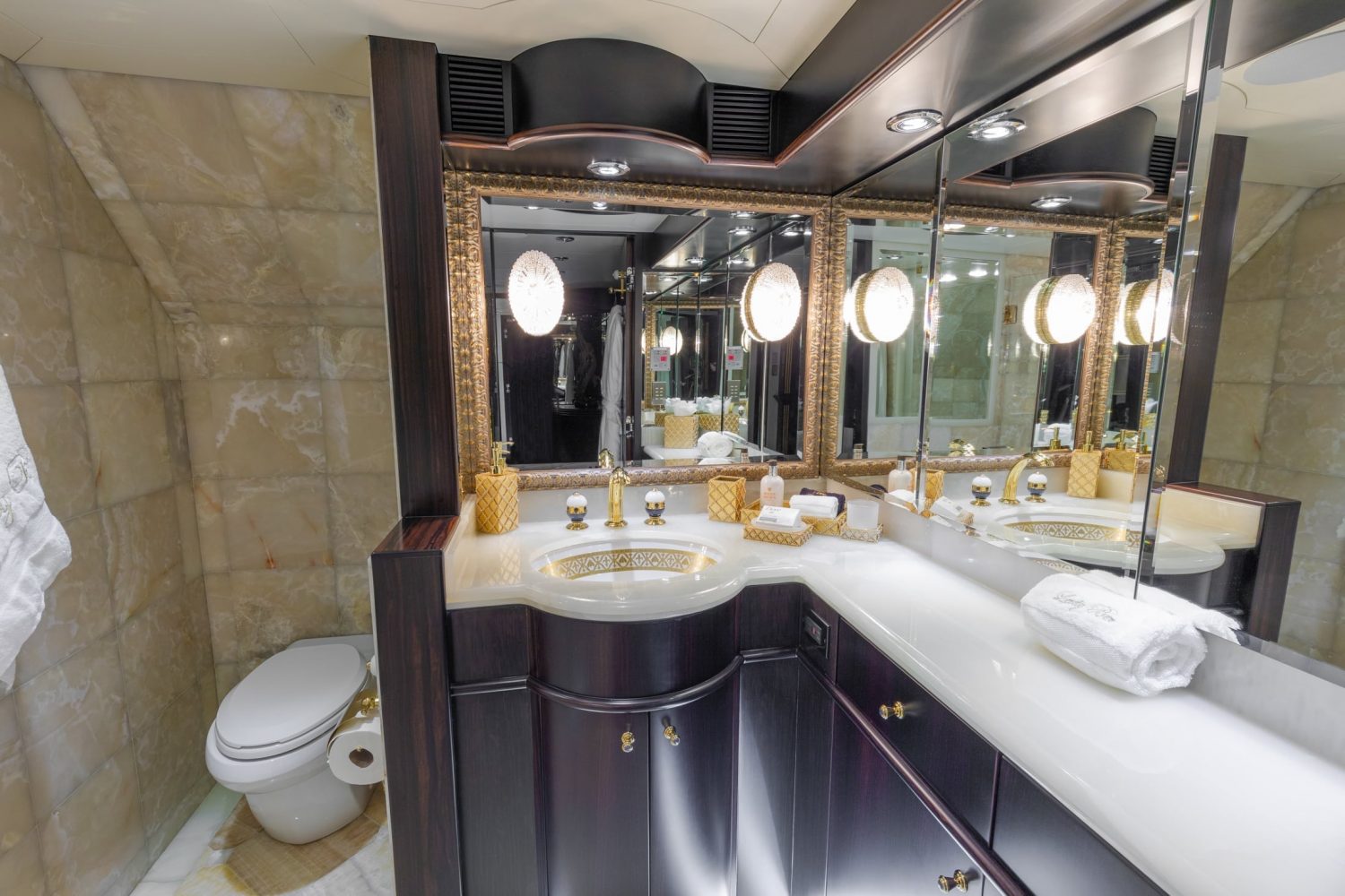 GRADE I - Master Head – Luxury Yacht Browser | by CHARTERWORLD ...