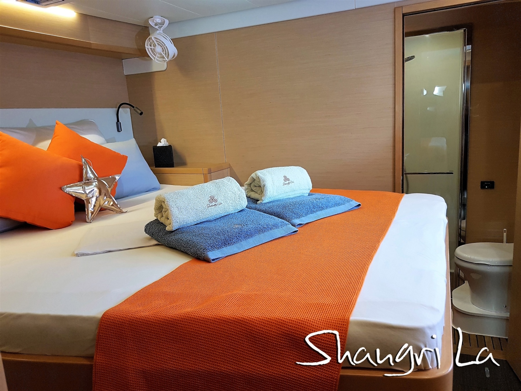 Shangri La - Forward Cabin – Luxury Yacht Browser | by CHARTERWORLD ...