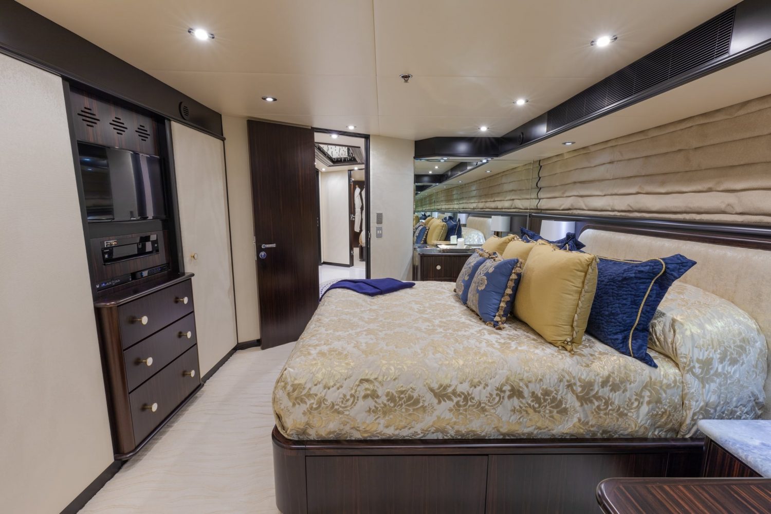 GRADE I - Guest Stateroom – Luxury Yacht Browser | by CHARTERWORLD ...