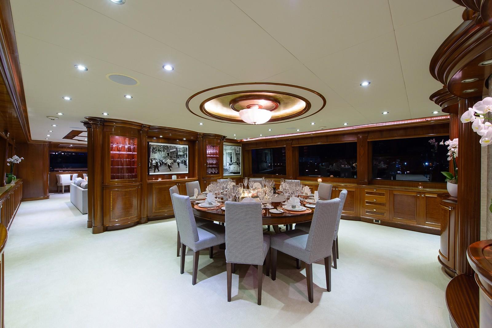 Salon Image Gallery - Salon - Yacht TV - Salon – Luxury Yacht Browser ...