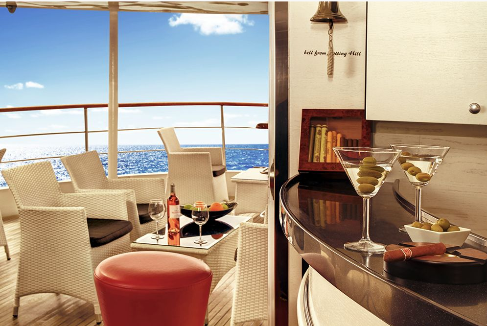 Bar Image Gallery - Drinks Bar: Yacht NAIA's Premier Saloon Pictured ...