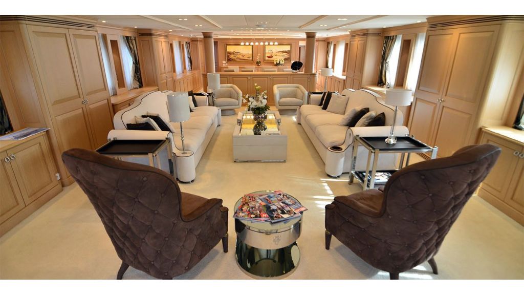 PALMARINA - Salon (2) – Luxury Yacht Browser | by CHARTERWORLD ...