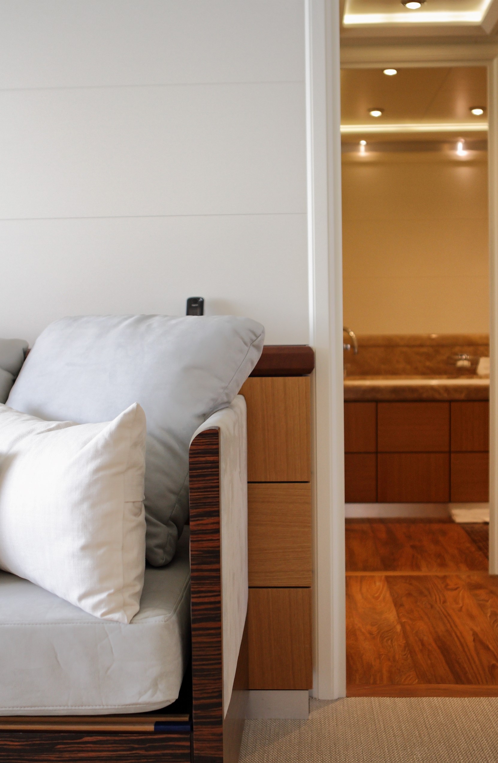 Master Suite Image Gallery – Luxury Yacht Browser | by CHARTERWORLD ...