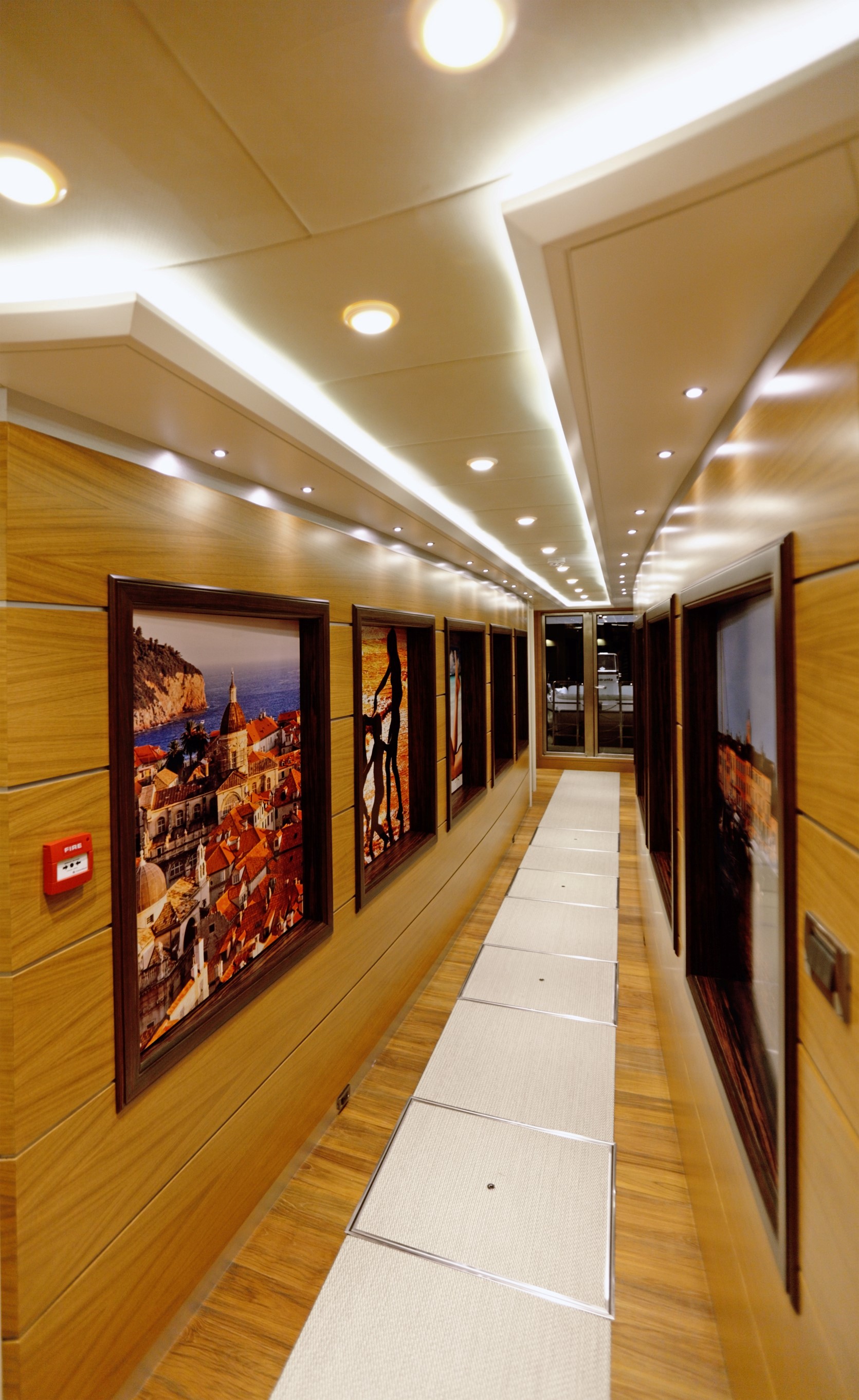 Main Deck Image Gallery – Luxury Yacht Browser | by CHARTERWORLD ...