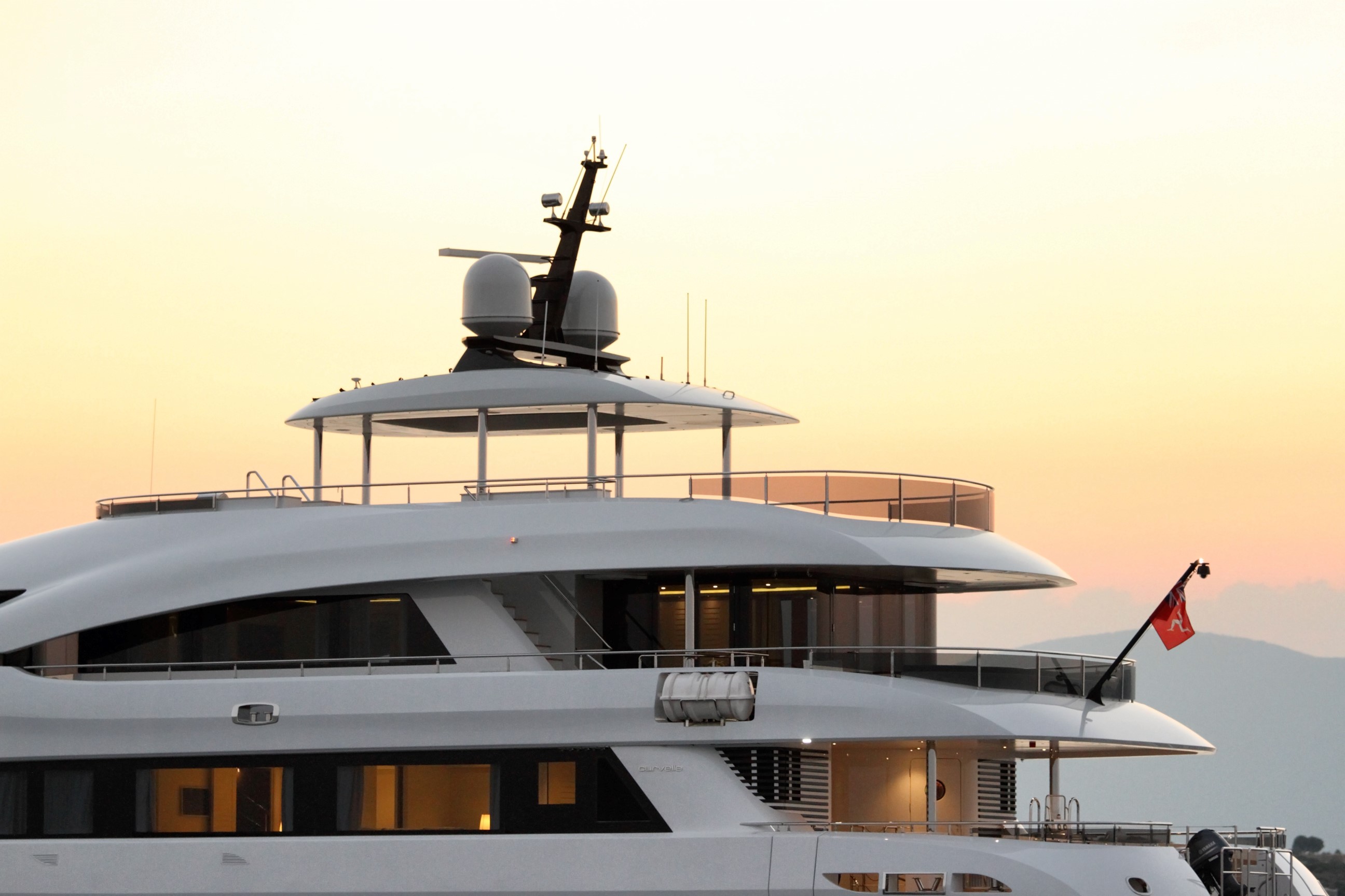 Lila-Lou London Image Gallery – Luxury Yacht Browser | by CHARTERWORLD ...