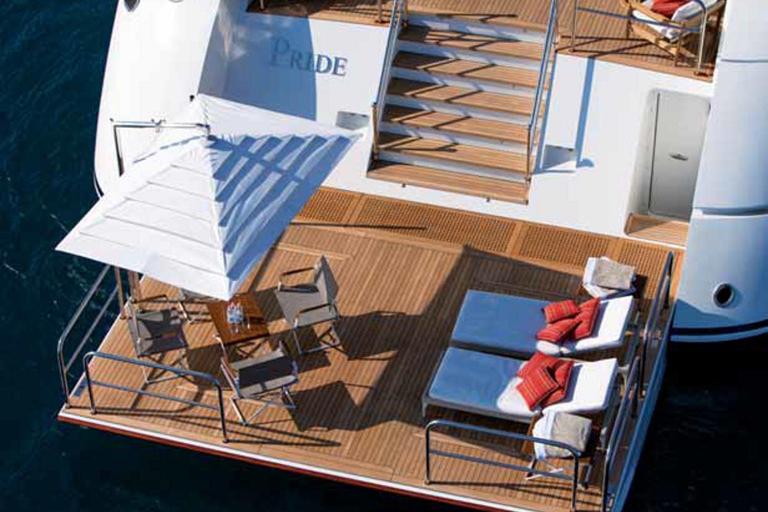 Swim Platform Image Gallery – Luxury Yacht Browser | by CHARTERWORLD ...