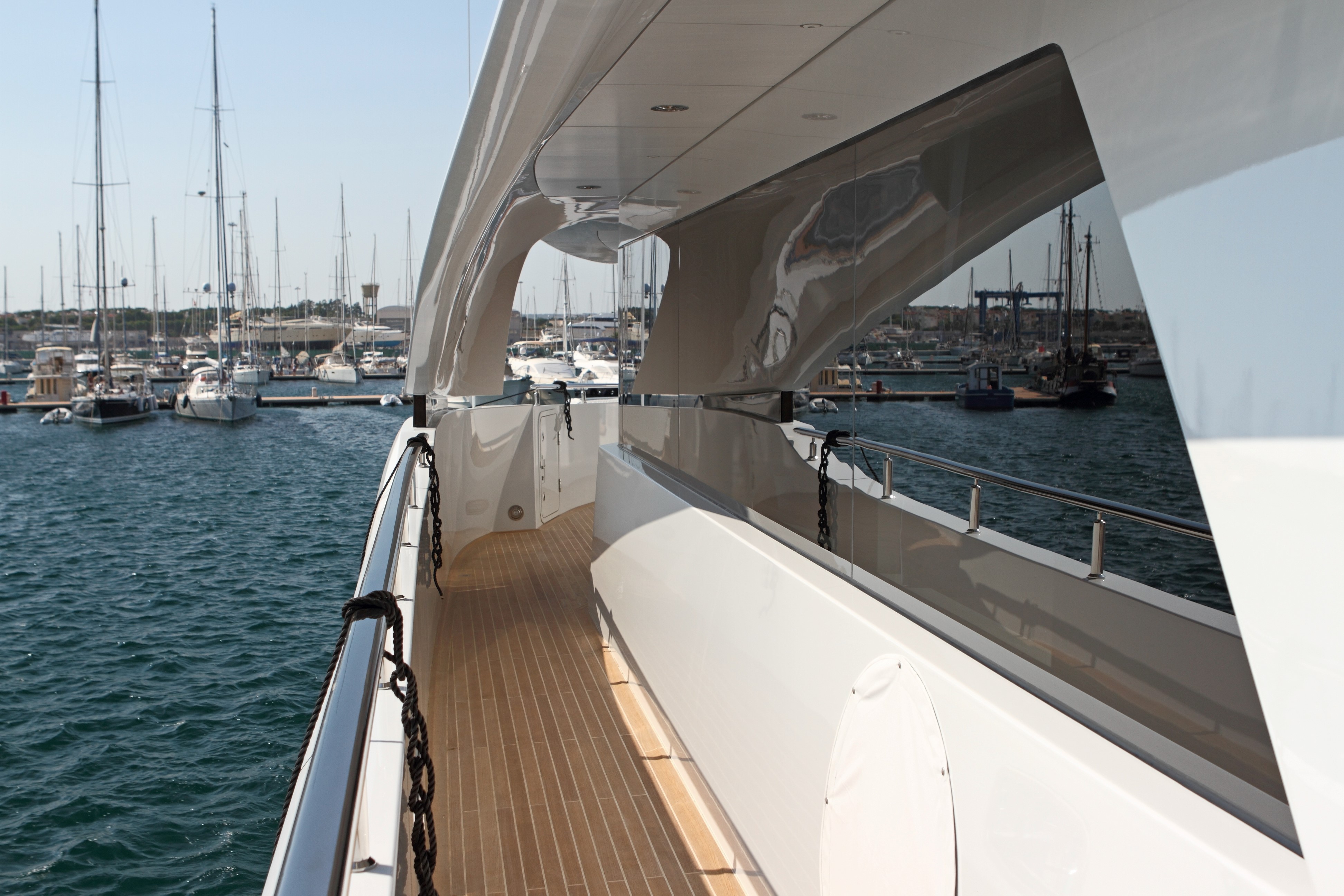 QUARANTA Yacht Charter Details, Curvelle | CHARTERWORLD Luxury Superyachts