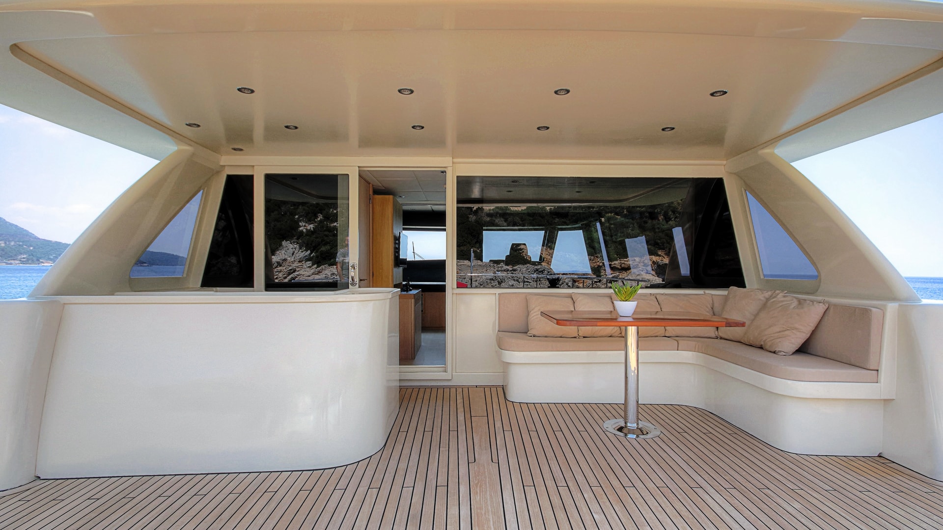 GRACE Yacht Charter Details, Aegean Yacht | CHARTERWORLD Luxury Superyachts