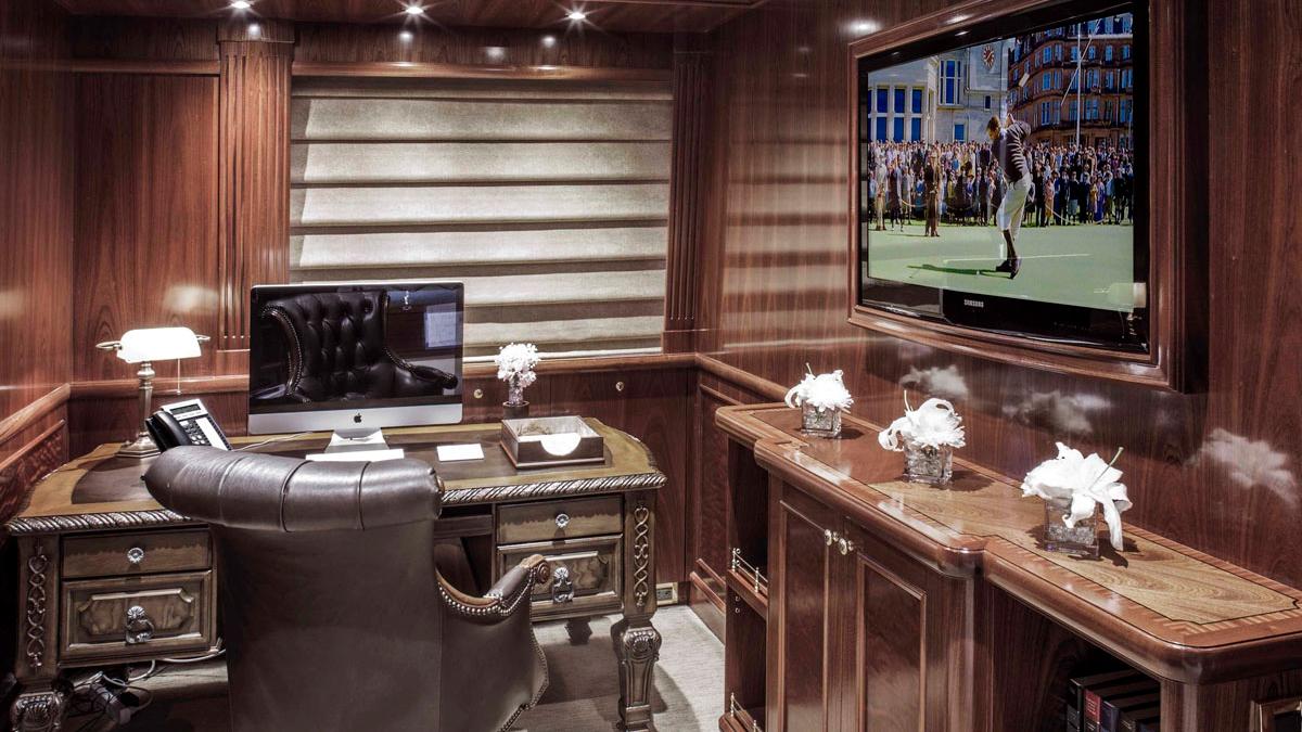 Office Image Gallery – Luxury Yacht Browser | by CHARTERWORLD ...