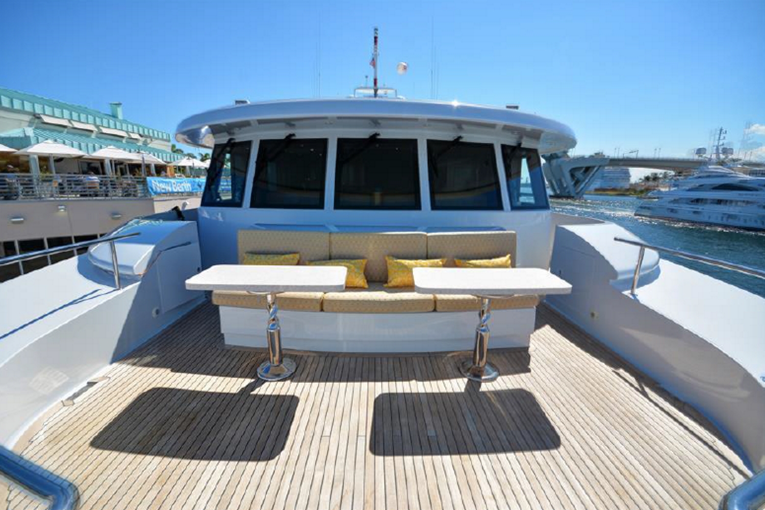 Foredeck Image Gallery – Luxury Yacht Browser | by CHARTERWORLD ...