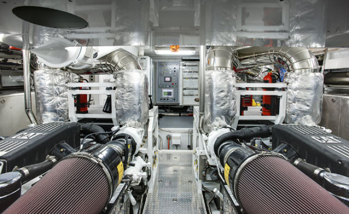 Yacht TATS, an Alloy Superyacht | CHARTERWORLD Luxury Superyacht Charters