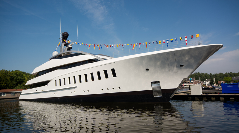 Yacht HALO, a Feadship Superyacht | CHARTERWORLD Luxury Superyacht Charters