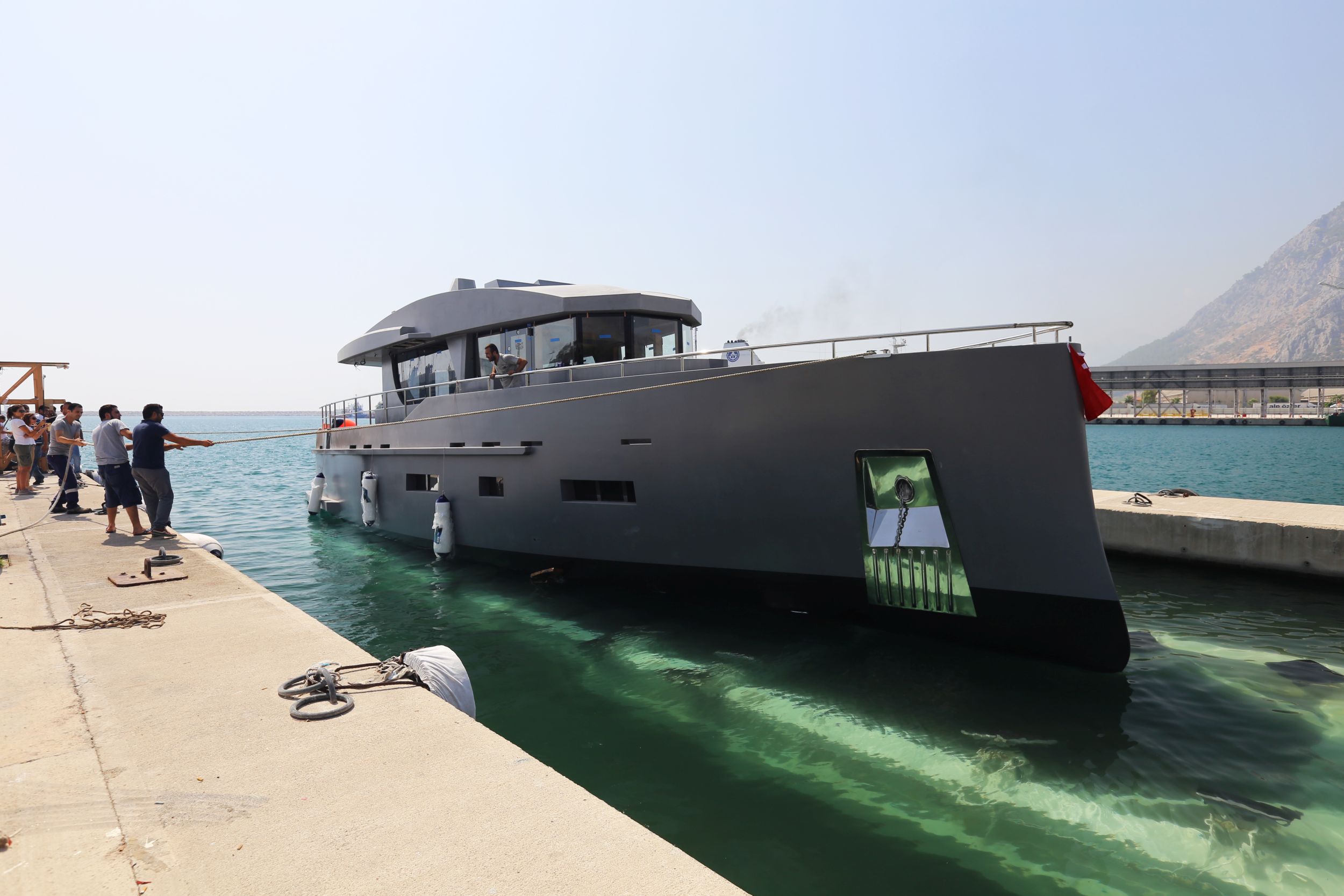 Yacht Bering 70, a Bering Yacht | CHARTERWORLD Luxury Superyacht Charters