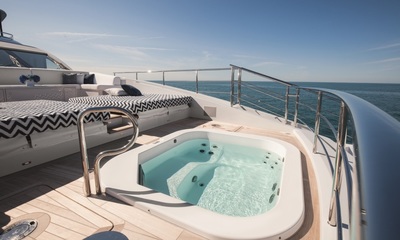 Benetti H - Motor Yacht H - Spa Pool – Luxury Yacht Browser | by ...