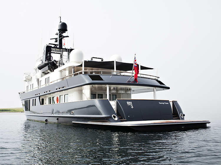 Transom Image Gallery – Luxury Yacht Browser | by CHARTERWORLD ...