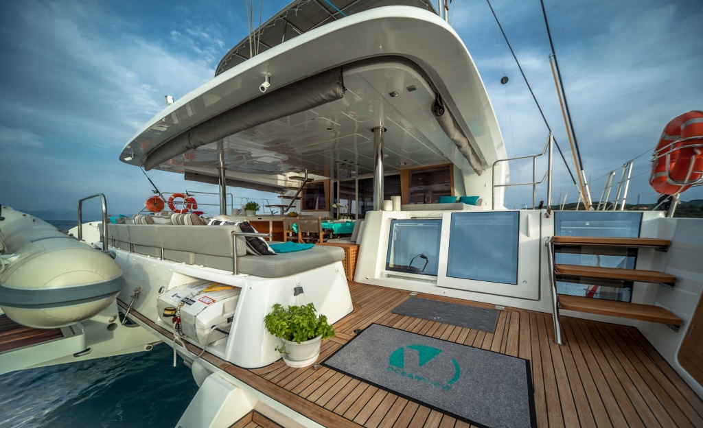 OCEAN VIEW Yacht Charter Details, Lagoon 620 | CHARTERWORLD Luxury ...