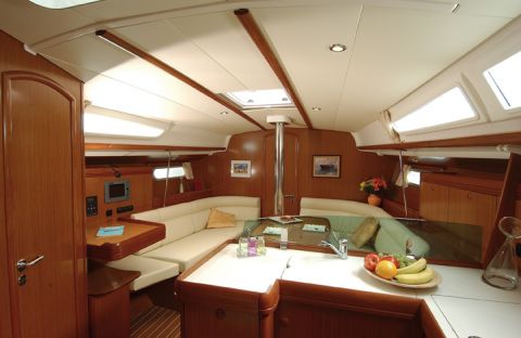 Sun Odyssey 39i Yacht Charter Details, Jeanneau 39i sailing yacht ...