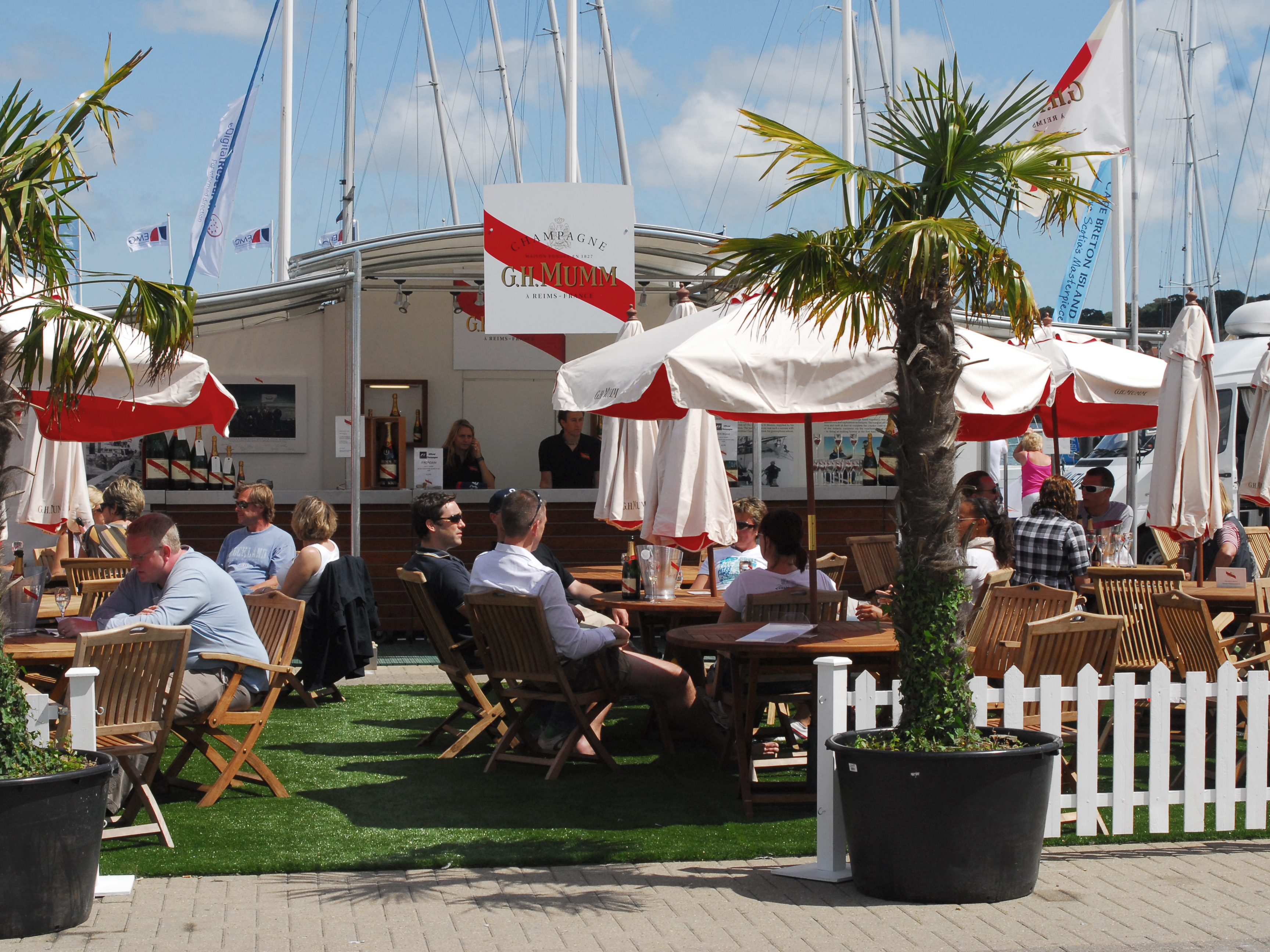 Cowes Week 2009 - Copyright Polly Harris — Yacht Charter & Superyacht News