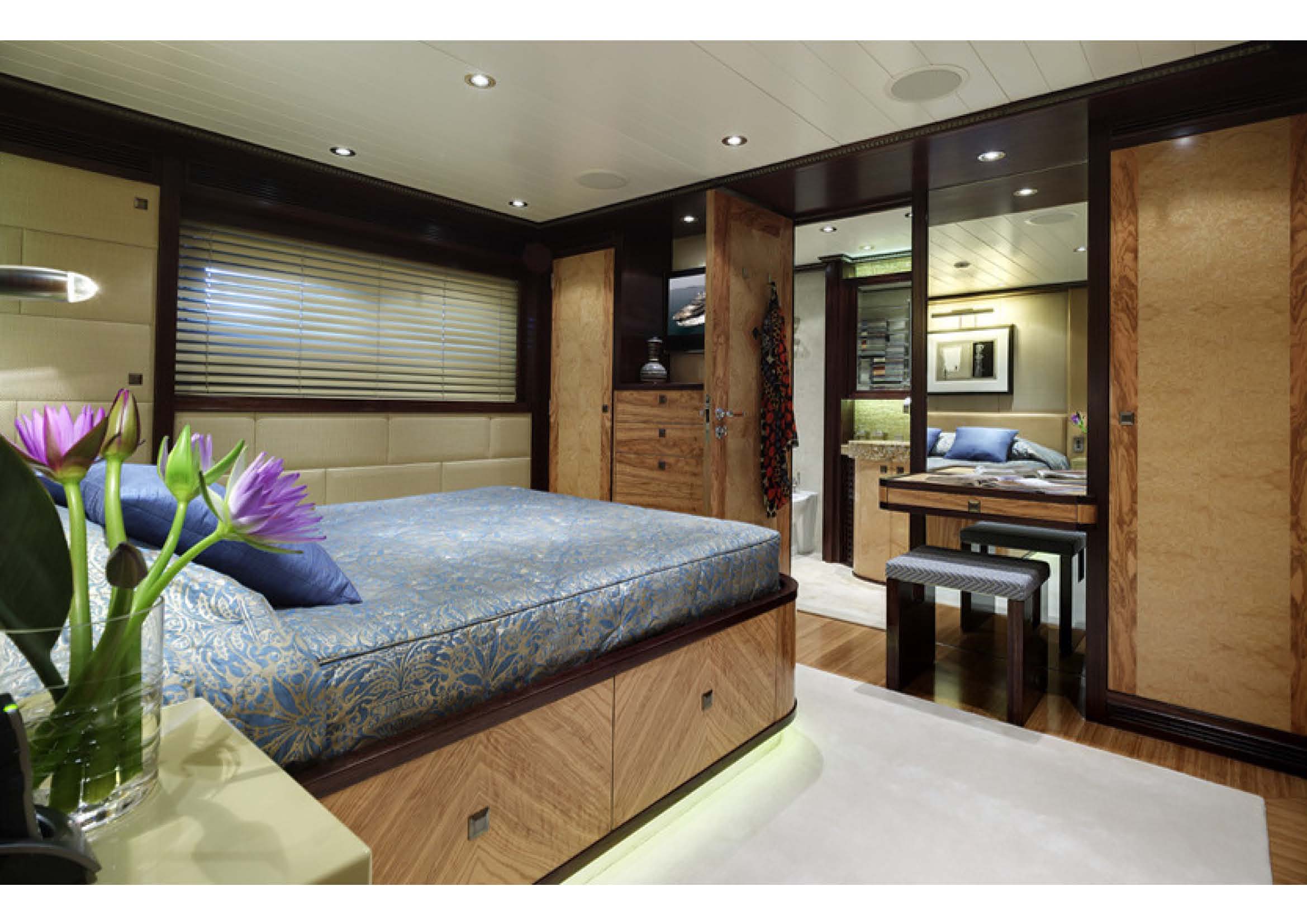 Donald Starkey designed guest cabin on board of the Columbus 146 yacht by Broward yachts — Yacht ...