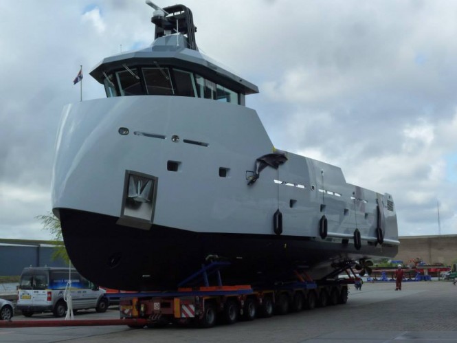 24m luxury yacht support vessel YXT One - side view — Yacht Charter ...