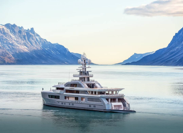 Cloudbreak photo Christopher Scholey — Yacht Charter & Superyacht News