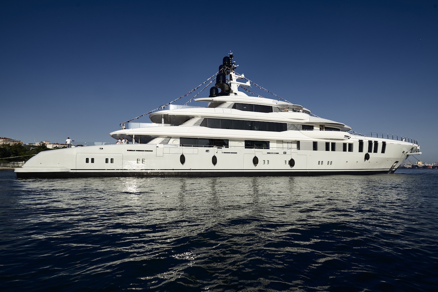 Turquoise Yachts launches 74-metre NB66, named luxury yacht Roe — Yacht ...